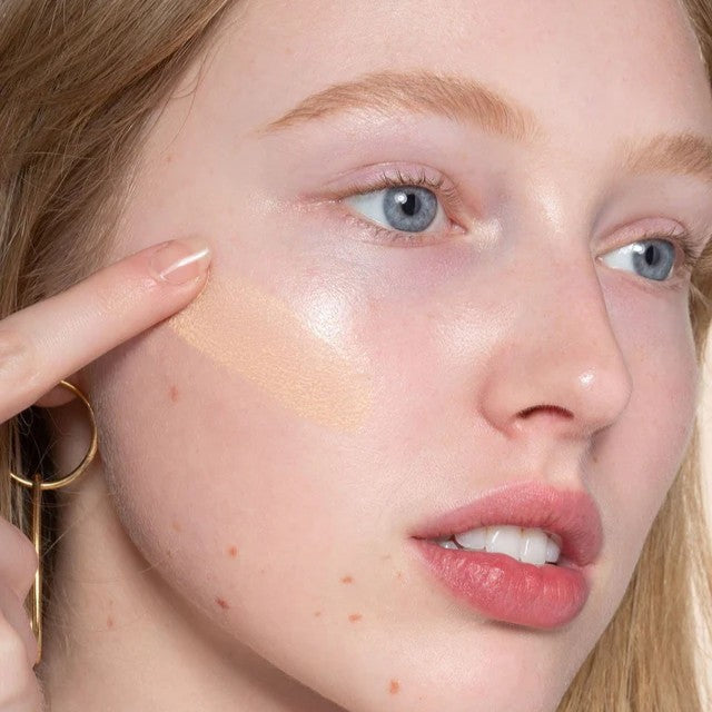Schminke, die pflegt: Make-up mit Skincare-Benefits – Blanda Beauty